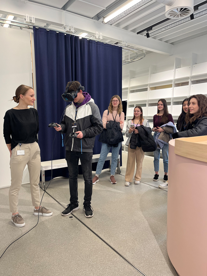 ALPLA: plastic is fantastic, so der CEO und TikTok-Influencer Philipp ...